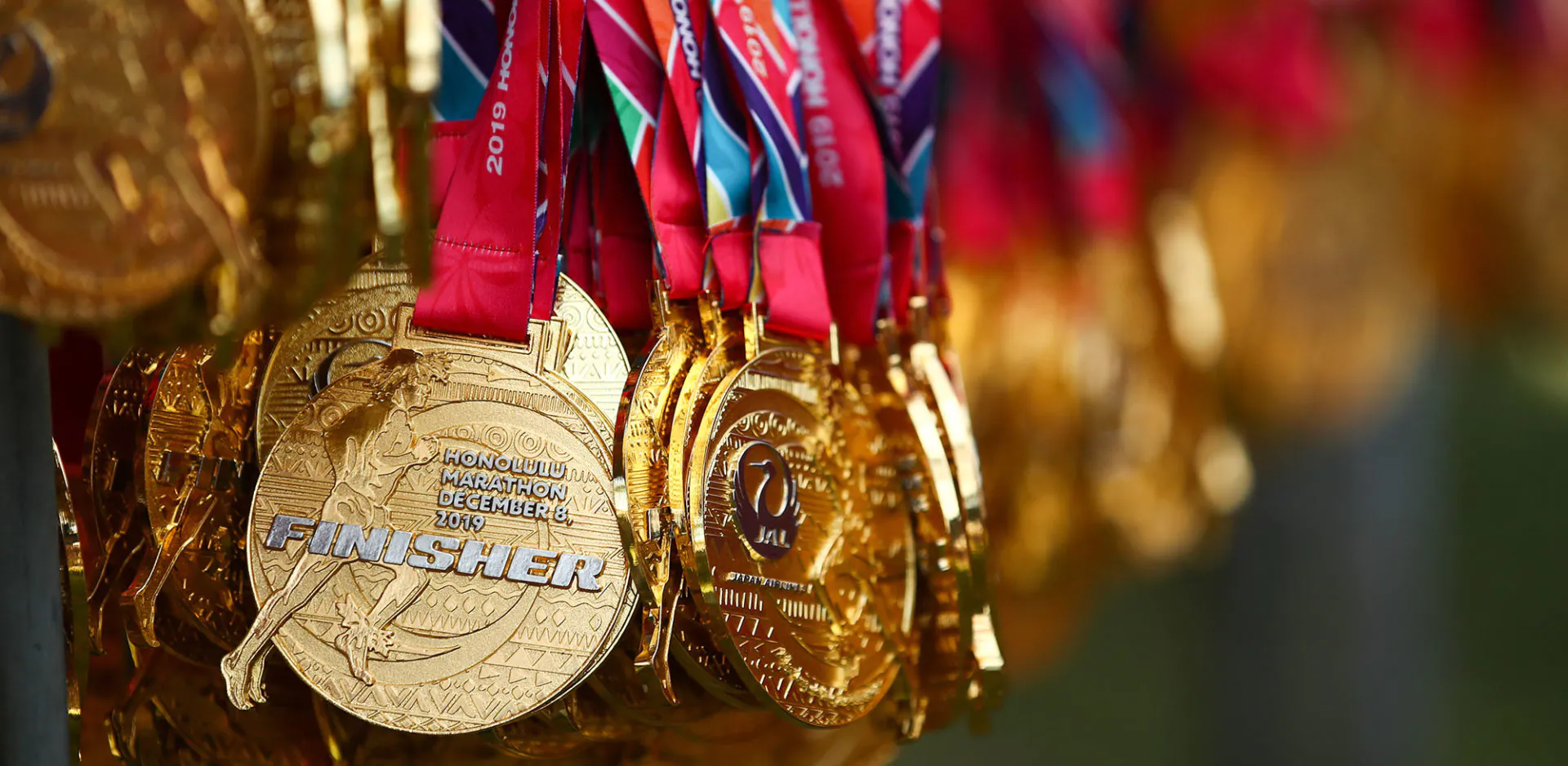 Honolulu Marathon Medals : Honolulu Marathon